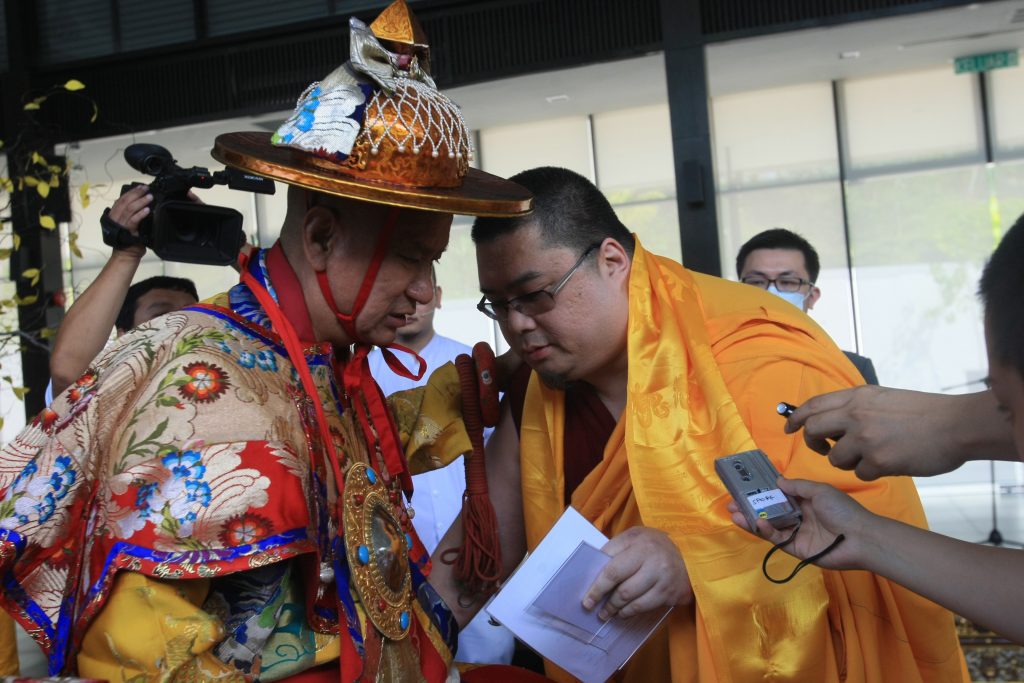 Gallery – Rinpoche In Action – Tsem Tulku Rinpoche