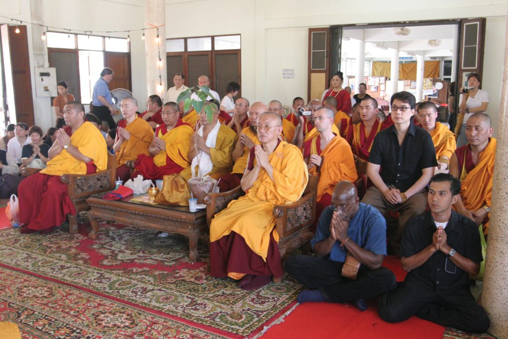 Gallery – Rinpoche In Action – Tsem Tulku Rinpoche